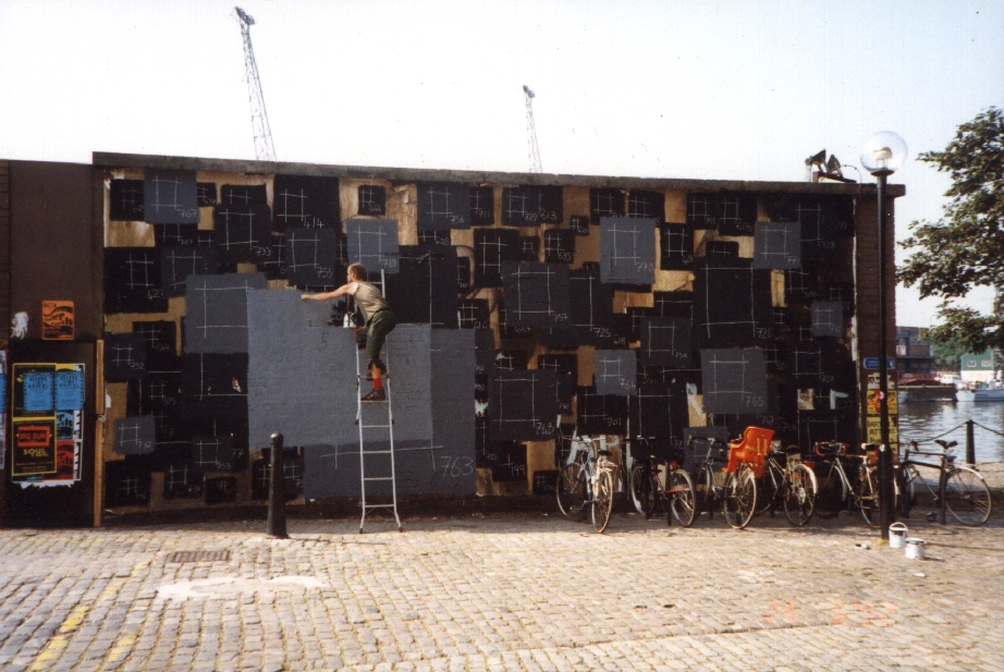 Hash mark chalk tag graffiti street art, Bristol, United Kingdom (UK).